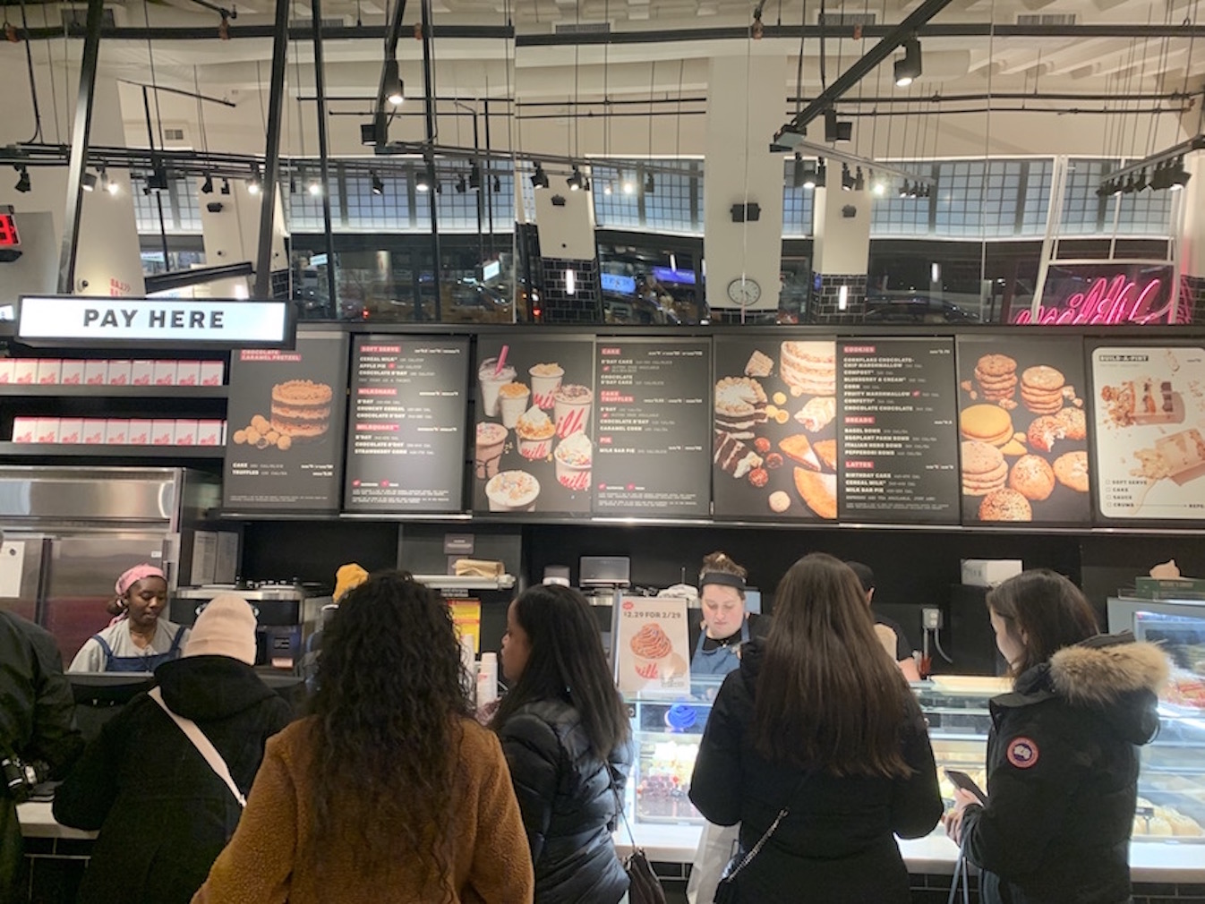 97 MILK BAR NYC FLAGSHIP STORE | Mother's Industry（マザーズインダストリー）オフィシャルサイト